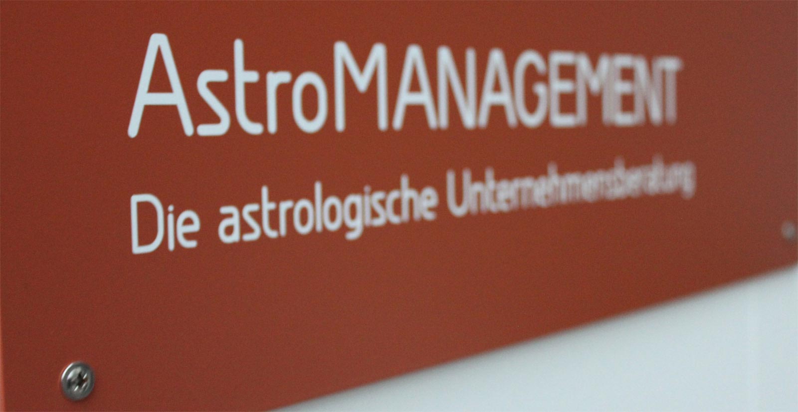 Neues AstroMANAGEMENT-Büro eröffnet - AstroMANAGEMENT